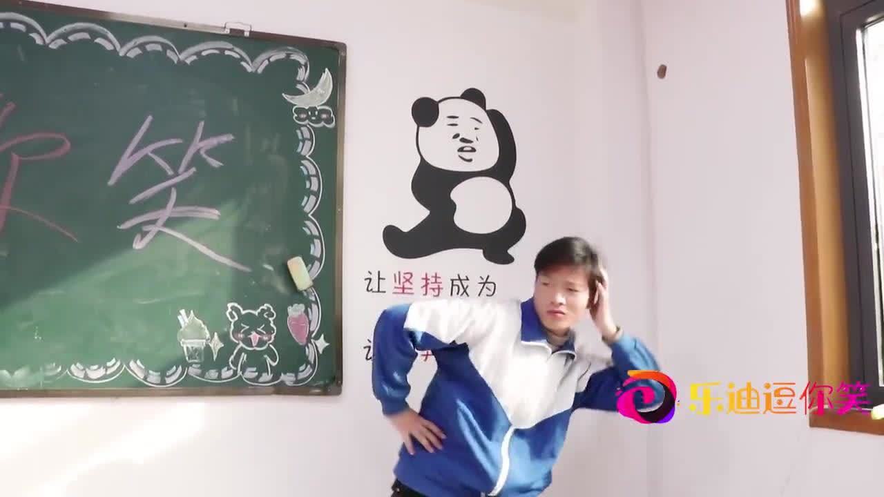 用微信步数决定成绩,学渣一分钟走10000步却要被请家长,咋回事