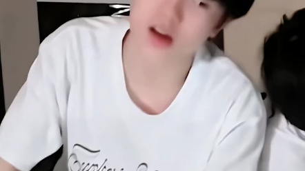 【TF家族三代苏新皓】他还是和小时候一样的,坚定梦想,热爱舞台!