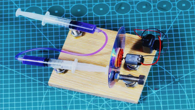 用针管和光盘制造强力液压盘式制动器,简单易学