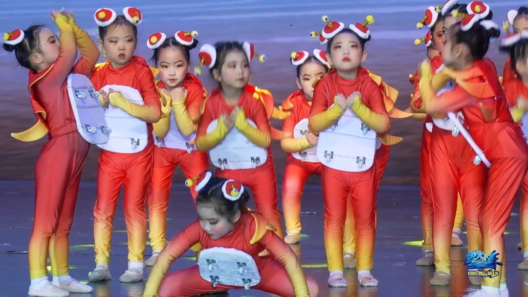 2022阳光少年青少年新春联欢晚会优秀节目展播《坚持不懈》