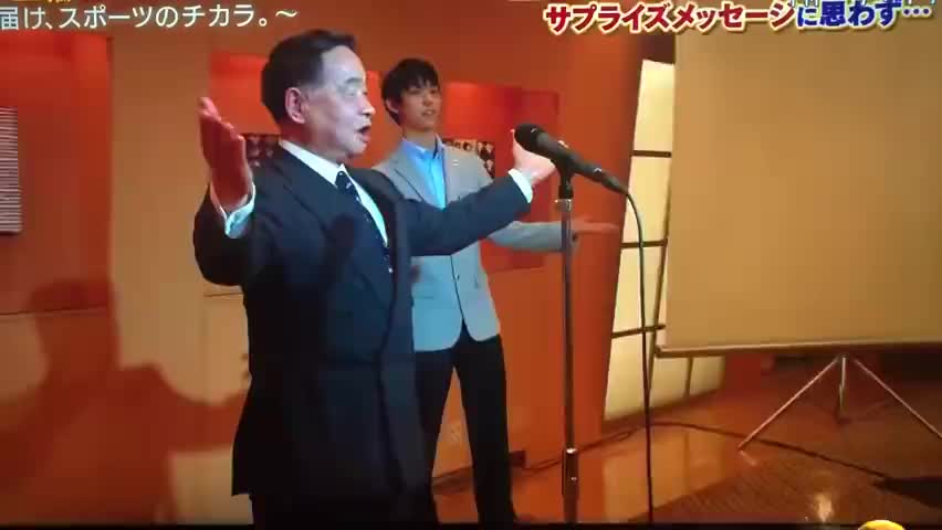 羽生结弦和都筑教练搞笑片段