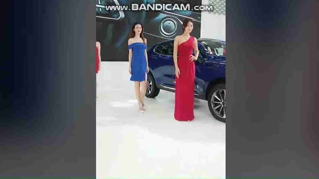 2018广州车展车模03