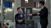 经理来后厨教训厨师,主厨霸气放话:你管好你的地盘就够了!