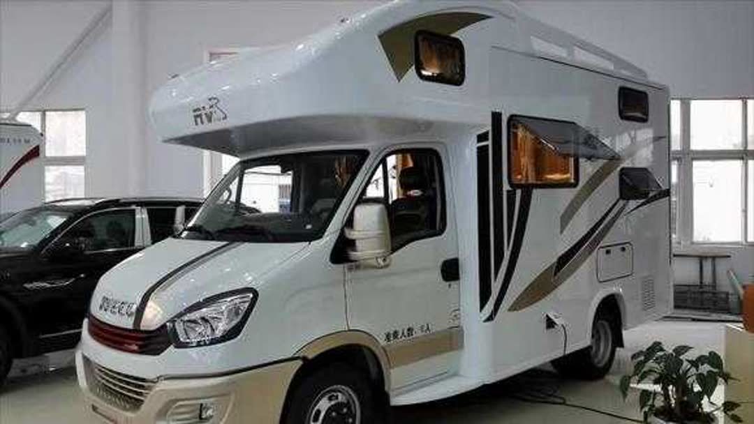 国产依维柯无拓展房车,高配置 低价格,超具性价比的一款
