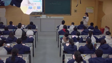 B6技术支持的学生展示与交流;