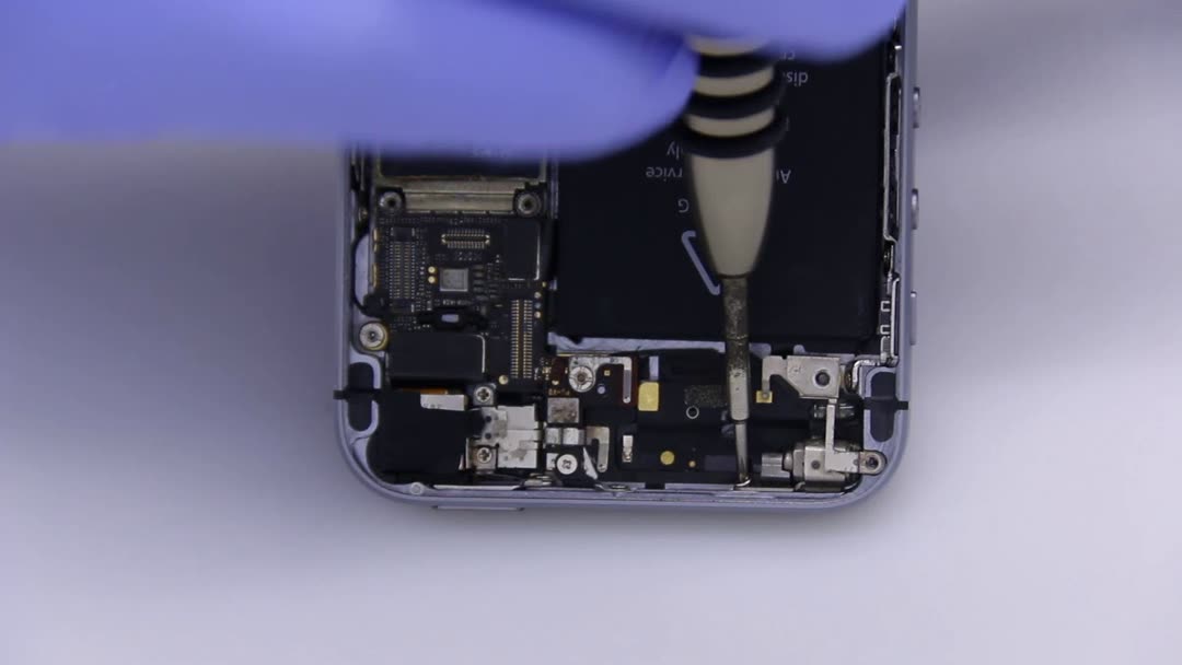 se苹果5s换振动器教程 iphonese iphone5s换震动器马达【超清晰】