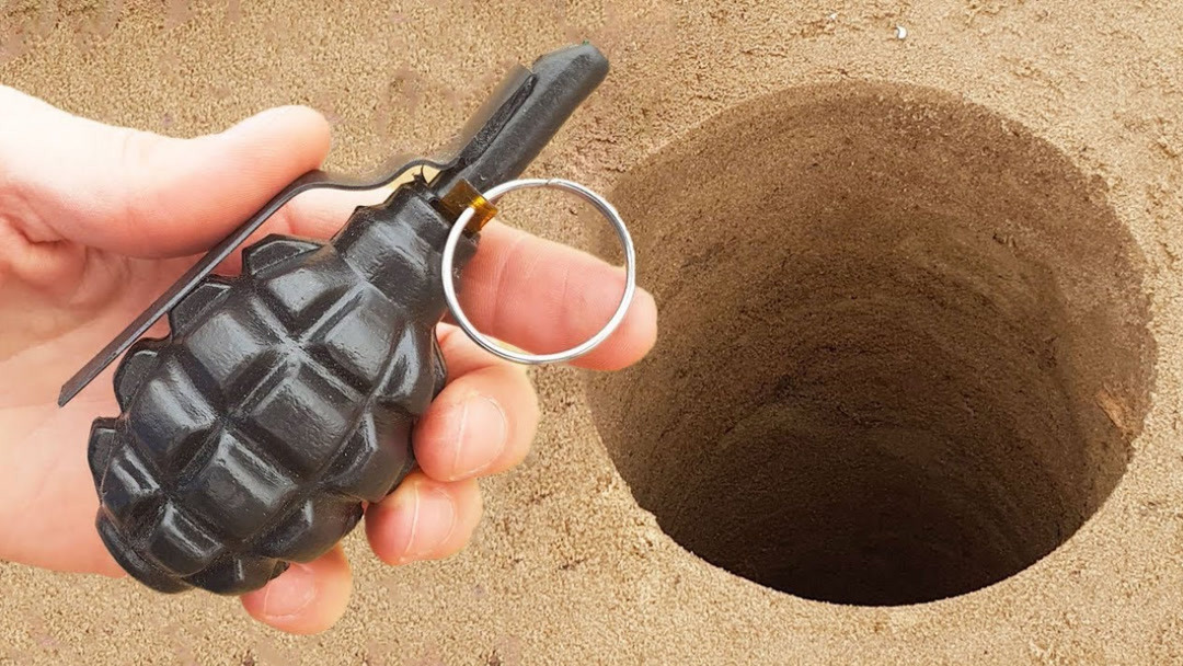 真刺激!各种鞭炮威力测试实验,玩的就是心跳