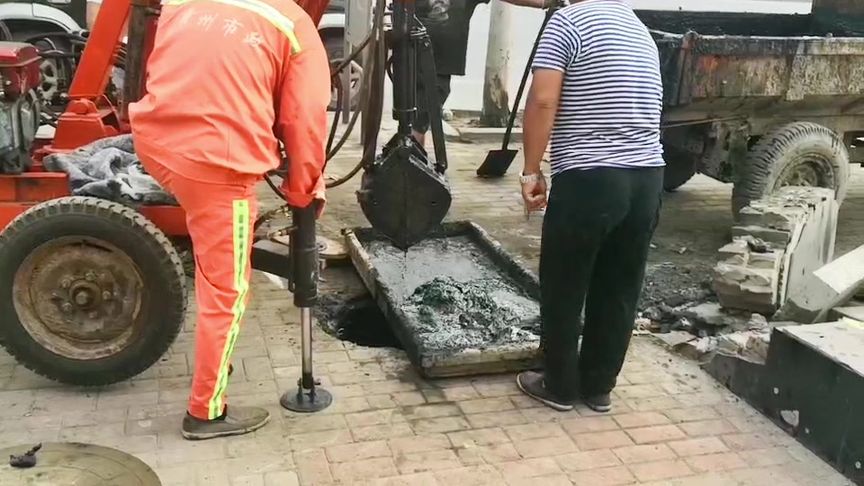 市政管道井清淤,液压操作污水井清淤车#市政工程 #清淤