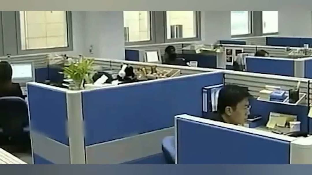 据说只有农民工交完15年社保就不用交了