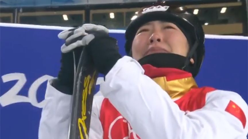 16年啊!徐梦桃终于圆梦 夺冠高喊:我是第一吗 这一幕感动网友