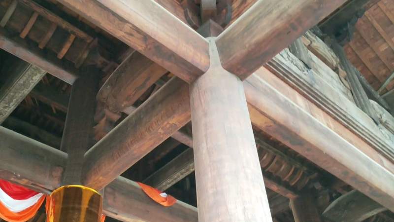 圣泉寺,这座亭子木头好粗,是不是榫卯结构的?