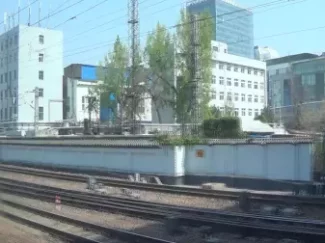 (车厢视角)乘坐T290次列车到达郑州车站