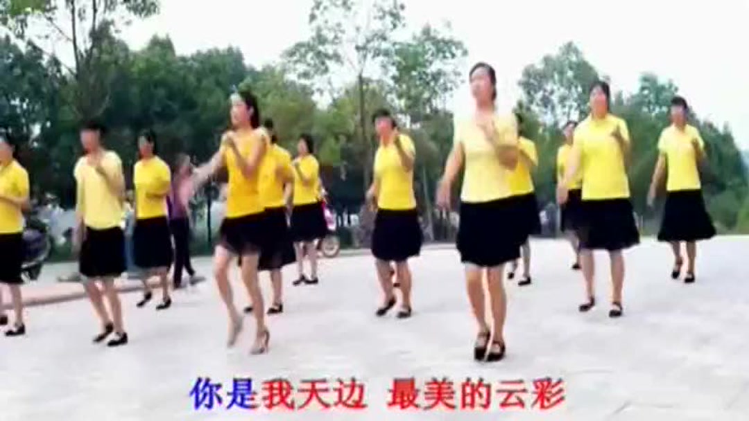最炫民族风广场舞 广场舞凤凰传奇