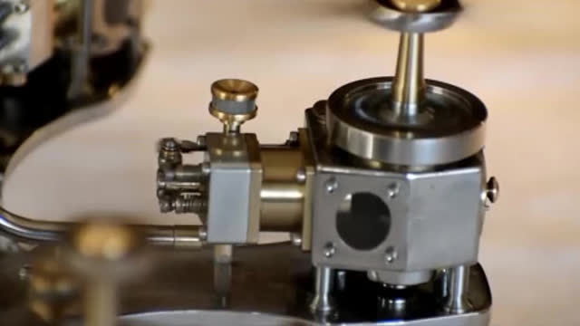 国外牛人自制无人机模型,这才叫机械牛人,可惜不能起飞只能收藏