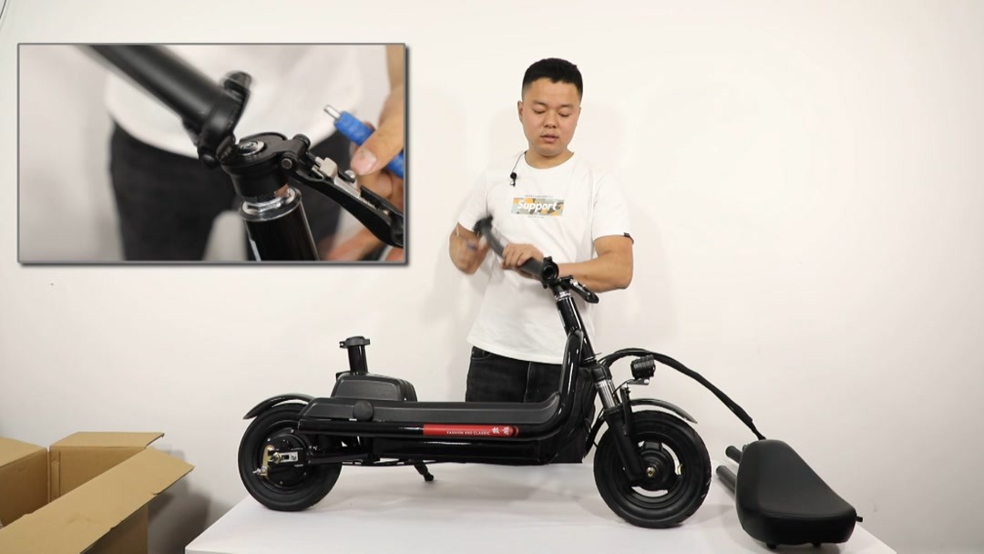 折叠电动滑板车 使用演示