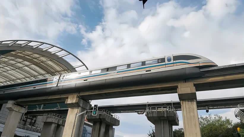 世界上最快的列车有多快?上海磁悬浮列车,带大家去体验一下!