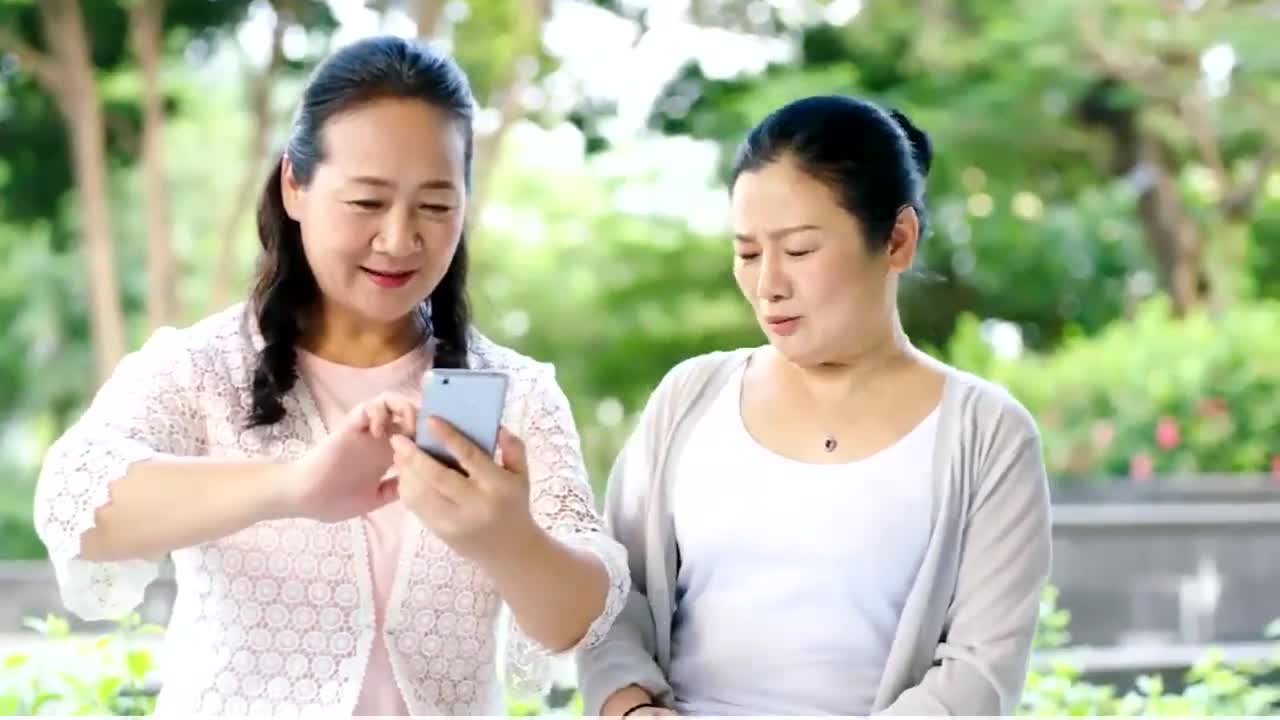 【天天知了】01_面对面扫二维码加朋友_教父母用微信