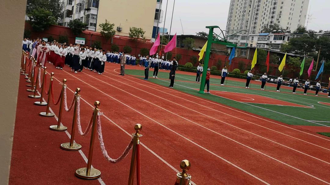 校运会汉服入场式