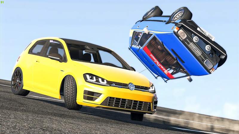 汽车方向失控连环翻滚相撞,老司机开车忘记点刹车,车祸模拟器