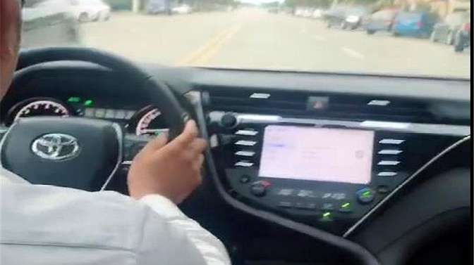 试驾新款丰田凯美瑞,感觉这动力不是很澎湃啊