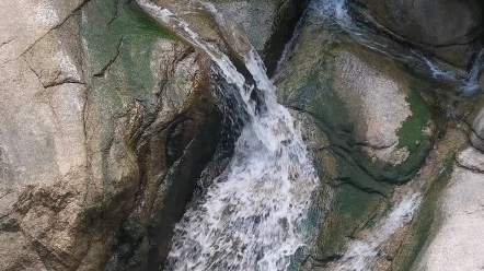 普通人对金刚功,一定要用科学的,理智,包容,实践的心态面对它。真正的...