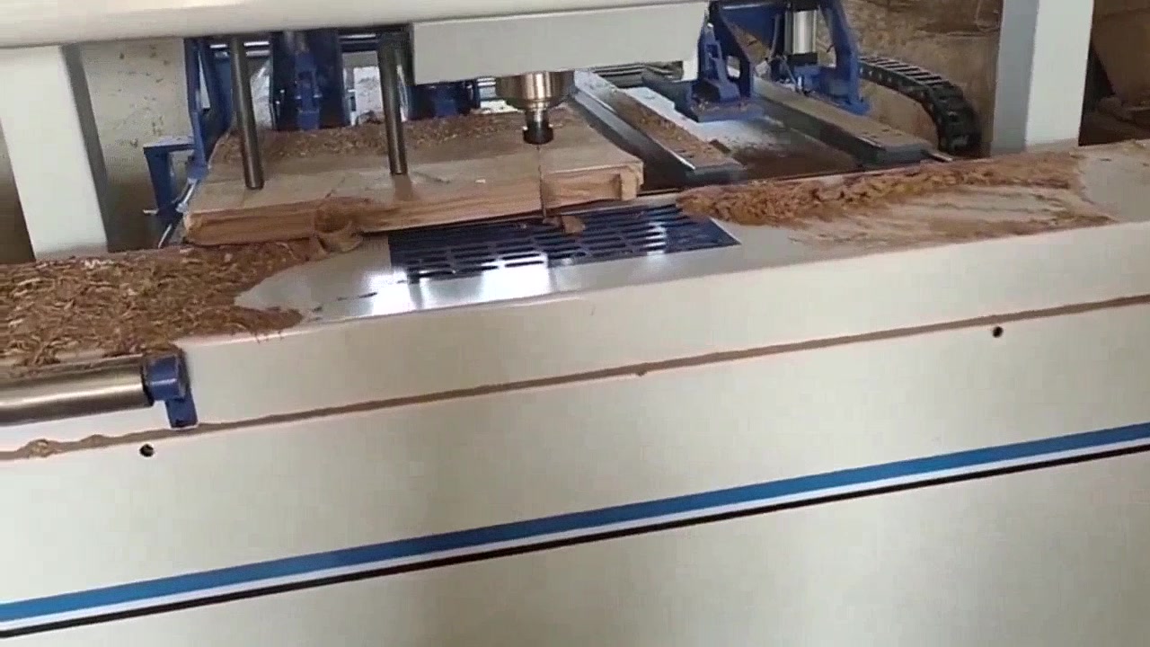 线锯木工 自动数控线锯加工过程