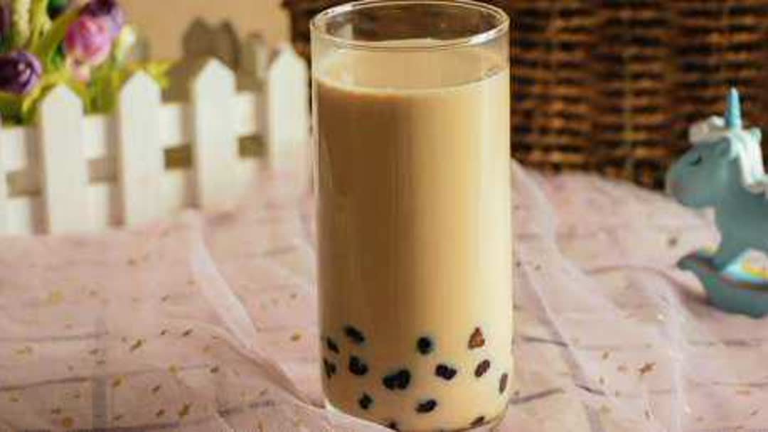 教你自制珍珠奶茶,附Q弹珍珠的技巧,奶香浓郁,比买的好喝