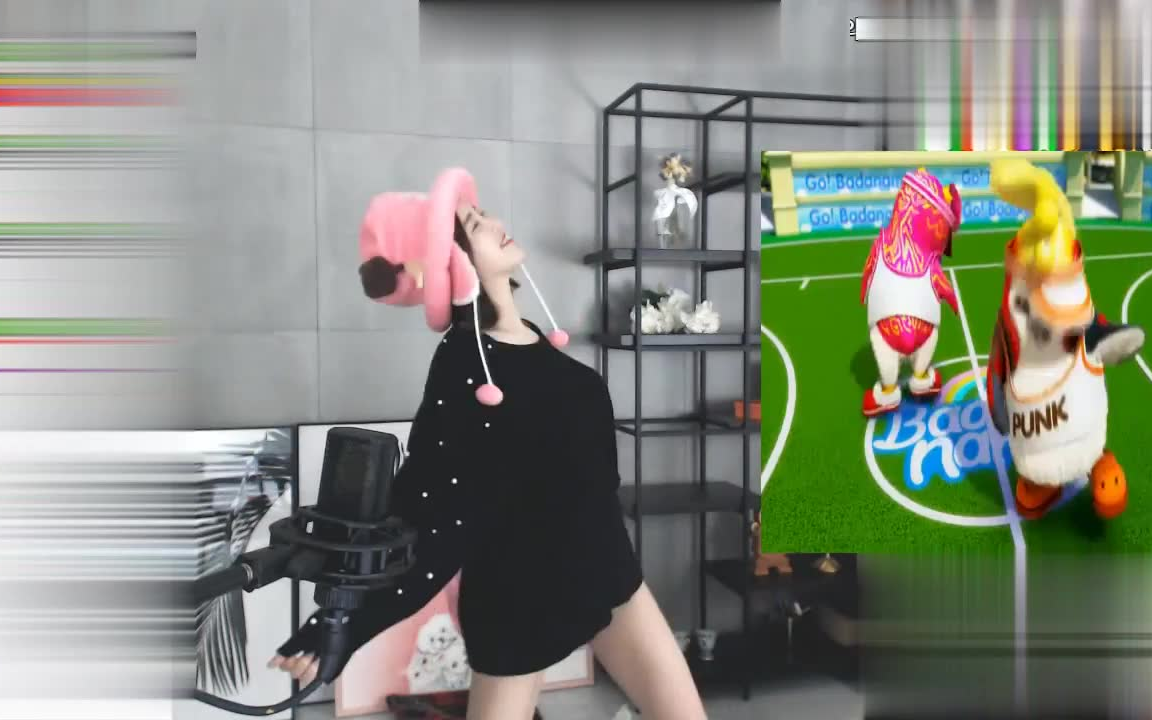 伊素婉直播模仿动漫人物搞怪舞蹈今天我婉可爱能秒人