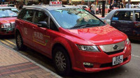比亚迪电动车到底怎么样? 香港出租车车主说了实话, 实在太坑