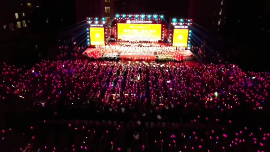#演出现场视频 #校园晚会好嗨呦