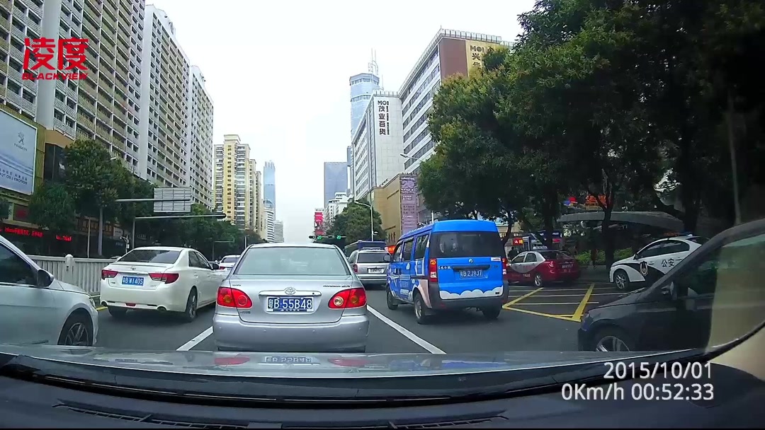 凌度安霸A12行车记录仪地下车库实拍视频