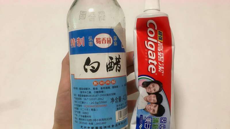 白醋加牙膏混在一起,作用厉害了,解决了家里不少烦恼事,快学学