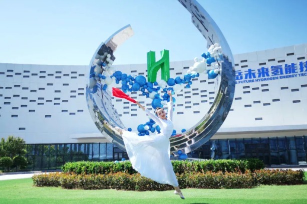 凤凰视频|超燃首播! 东岳集团《唱支山歌给党听》献给亲爱的党