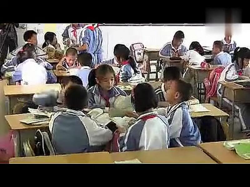 小学四年级数学优质课视频《确定位置》北师大版_赖老师