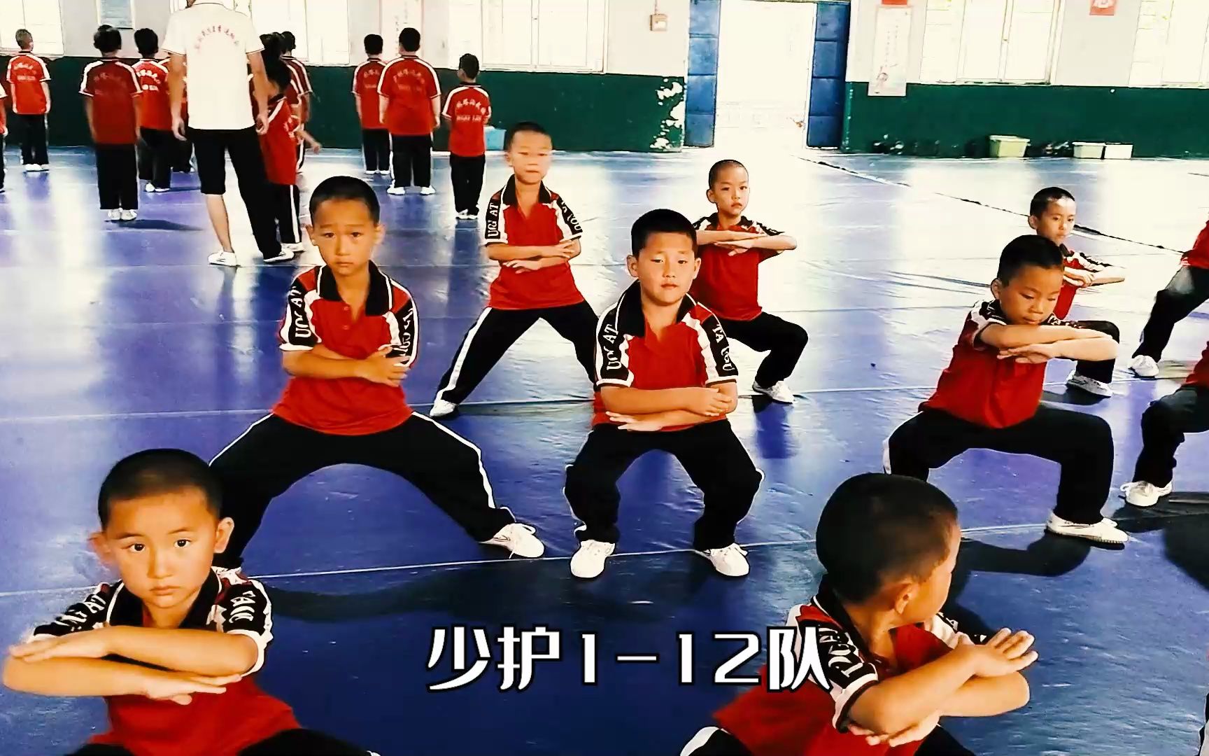 我在塔沟武校学武术:功夫小子训练集锦-85