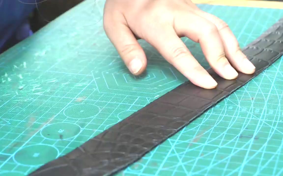 皮带制作过程,很治愈啊#手工皮具