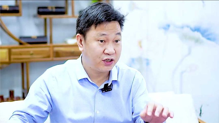 四川航空的“空手套白狼”商业模式