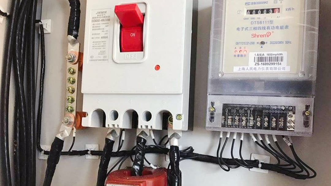 电表转得飞快,电费高什么原因?很多朋友几十年一直都蒙在鼓里