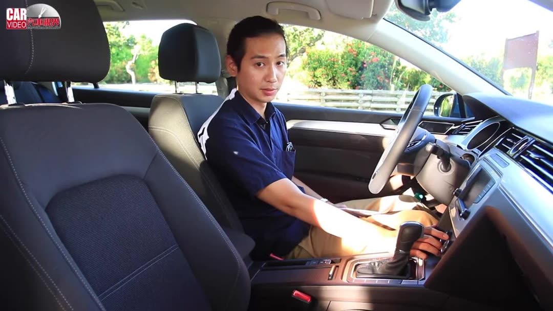 新车试驾-大众帕萨特330TSI抢先试驾