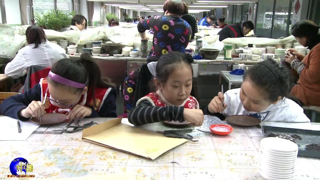 东四九条小学传承景泰蓝工艺非物质文化遗产活动纪实