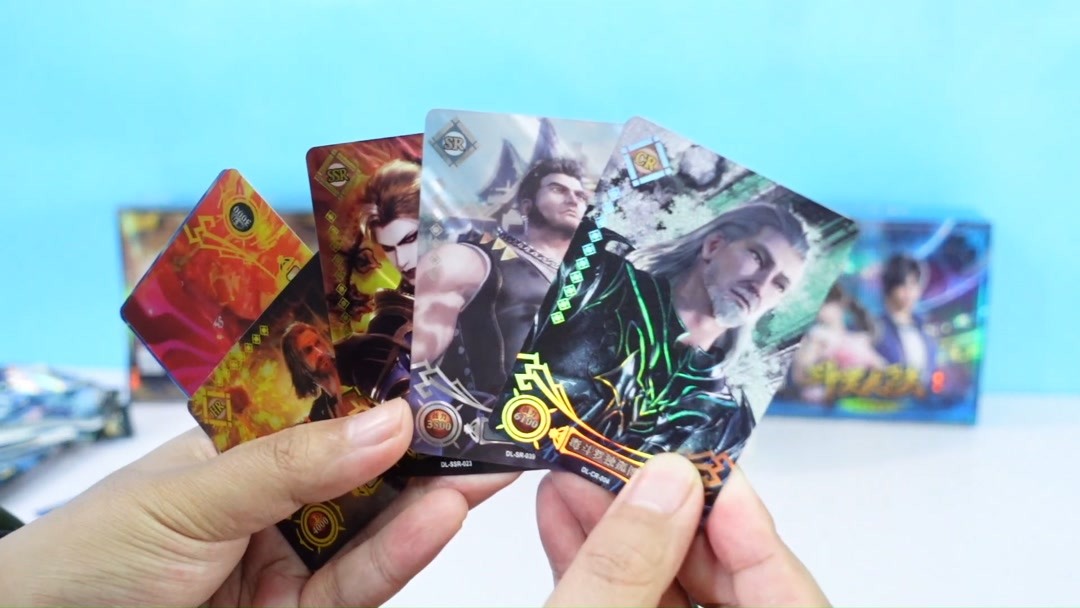 斗罗大陆荣耀版卡片第一弹 CR卡片现身 这卡片质量真好
