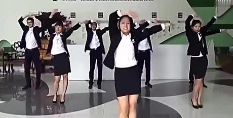 公司培训用的《刷卡舞》好直白,刷卡刷卡,现金现金