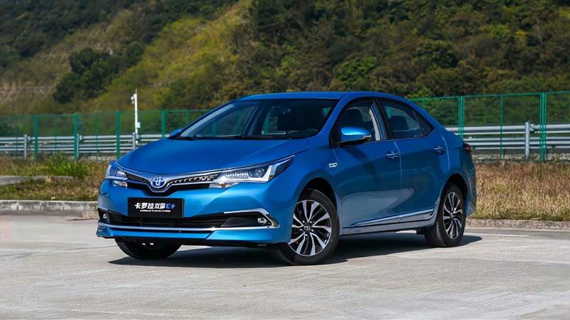 花20多万买卡罗拉双擎E+值不值得?看完了车主们口碑就知道了!