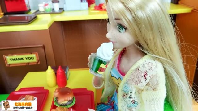 少儿玩具 芭比公主长发公主常规卧室 小美人鱼梳妆打扮 少儿动画