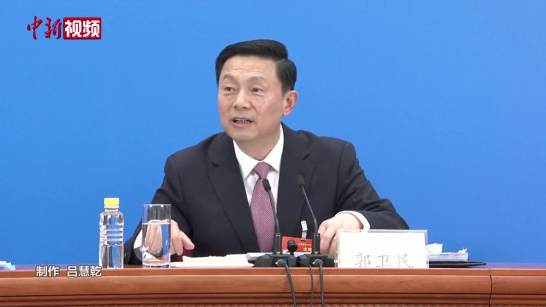 两会30秒中国新冠疫苗安全性和有效性如何?郭卫民回应