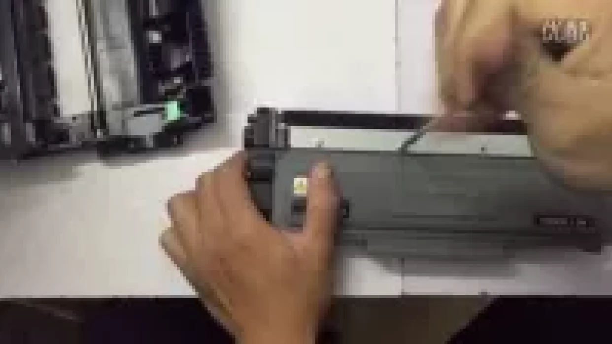 P225db/m225dw粉盒清理刮片/打印效果操作视频