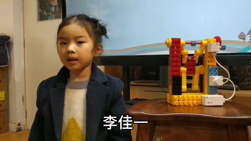 每堂课都是真实的项目实战,孩子通过自己动手操作实现编程指令