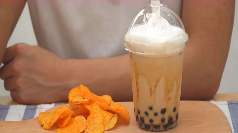 自制黑糖珍珠奶茶,成品看着,感觉比店里卖的还好喝