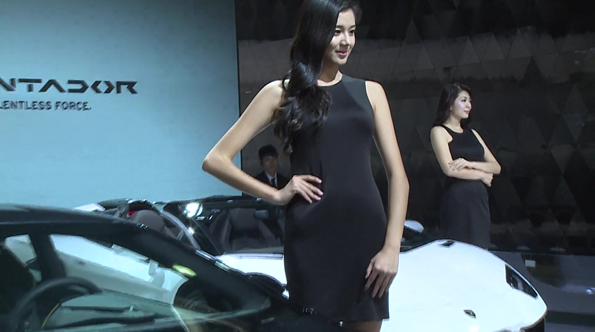 2019广州车展 气质车模高贵典雅