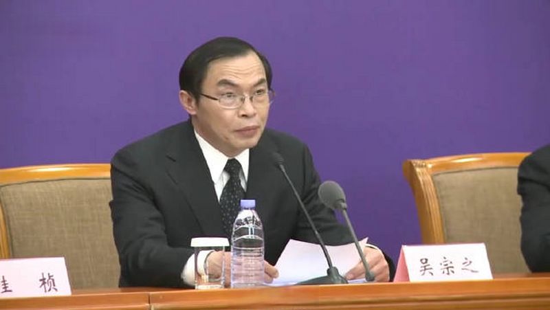 【如何确保复工人员健康?】2月19日,国家卫健委职业健康司司长吴...